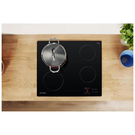 Indesit Ri161c 60cm 4 Zone Frameless Ceramic Hob Black Touch Control