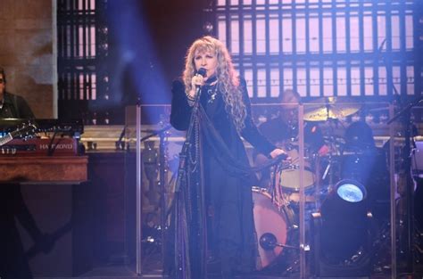 Stevie Nicks Brings Womens Rights Anthem The Lighthouse To Kimmel