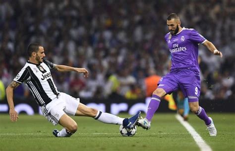 رحيل بنزيما عن ريال مدريد؟ أسطورة يوفنتوس يكشف الحقيقة