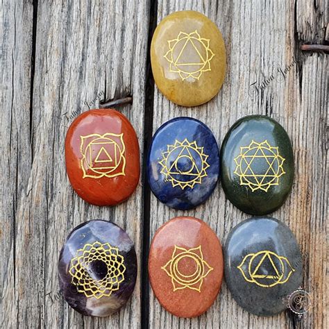 Seven 7 Chakra Stones Disc Set With Switch Words Engraved Healing