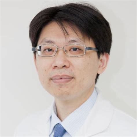 馮聖偉 醫師 診療項目推薦評價線上即時預約 牙醫小幫手