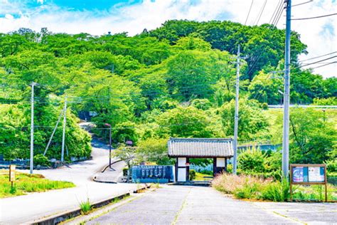 成身院百体観音堂さざえ堂埼玉県本庄市児玉町原風景に彩られる高窓の里で百体の観音様のご利益に与ろう 群情色 ぐんじょういろ