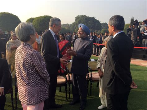 Singapore S Foreign Minister Calls Manmohan Singh Eminent Statesman Signs Condolence Book At