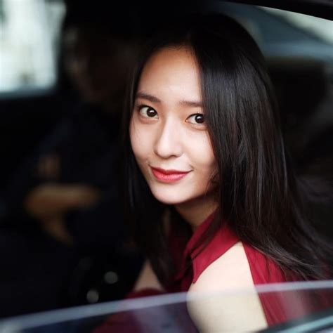 Krystal Looks Stunning In Red At Milan Fashion Week Allkpop
