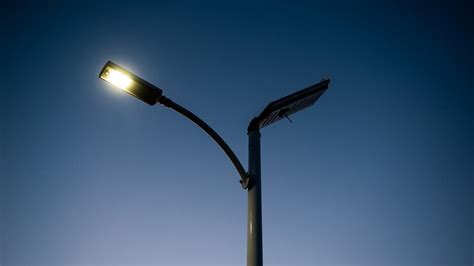 Streetleafs Solar Streetlights Stay On When The Power Goes Off