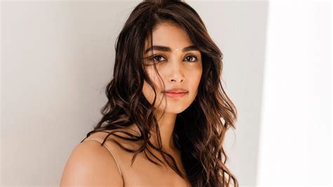 Pooja Hegde Indian Actress Celebrity Fashion 5k Preview