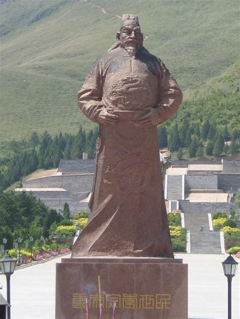 唐太宗陵墓的24位功臣象都是谁了 李世民命人画的24位功臣图是哪24位 他们各有什么功劳