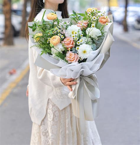베리뷰플로리스트학원 꽃꽂이단기향상반 겨울과정 🍃 꽃꽂이단기향상반 겨울과정 •기본적인 꽃꽂이 기술법과