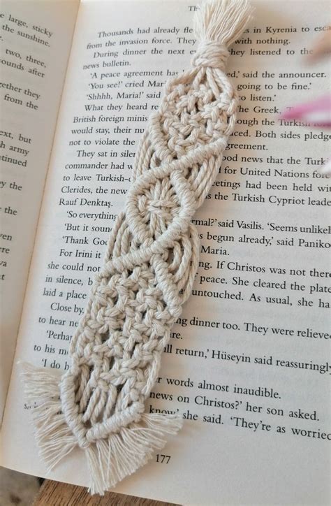 Macrame Bookmark Macrame Patterns Tutorials Macrame Patterns Macrame Diy