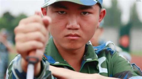 为何特种兵喜欢正握匕首，普通人喜欢反握？很多人连方向都搞错了 高清1080p在线观看平台 腾讯视频