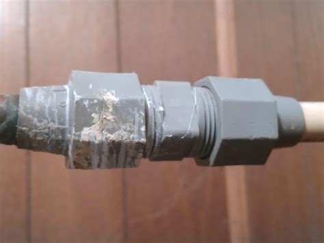 What Kind Of Fitting Is This Looking To Replace Piece On Left Fitting On Right Is Better