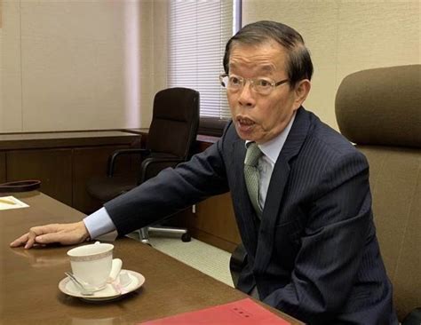 谢长廷怒称 围剿我带来多少成就感？” 台网友回怼凤凰网