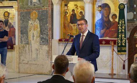 Мицкоски од Охрид Нема лева или десна проевропска или происточна