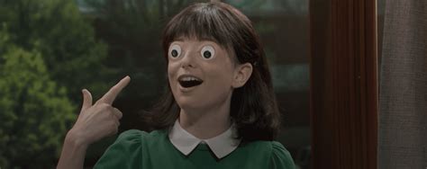 Not Ready For Primetime Snls Sarah Sherman Needs To Go To The Psych Ward Bkmag