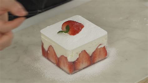 만만셰 제철인 딸기를 활용한 맛있는 디저트 딸기티라미수 By 눈크미
