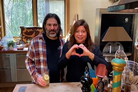 Rachael Ray Is Doing The Only Live Cooking Show On Daytime Tv