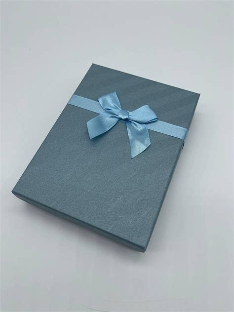 Коробки подарочные с бантиком. Цвет голубий. 12х16х3см: купить с ...