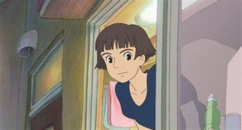 Sosukes Mom Lisa From Ponyo On The Cliff By The Sea ポニョ ポニョ リサ