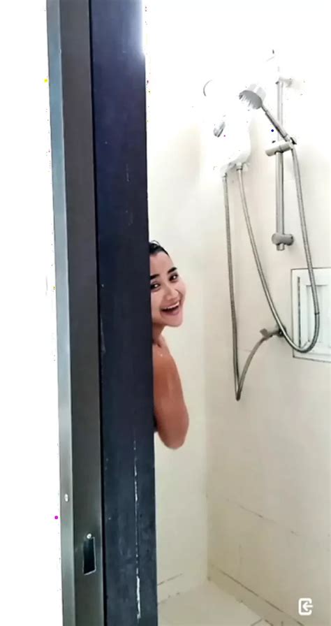 Watching Porn Videos XHamster