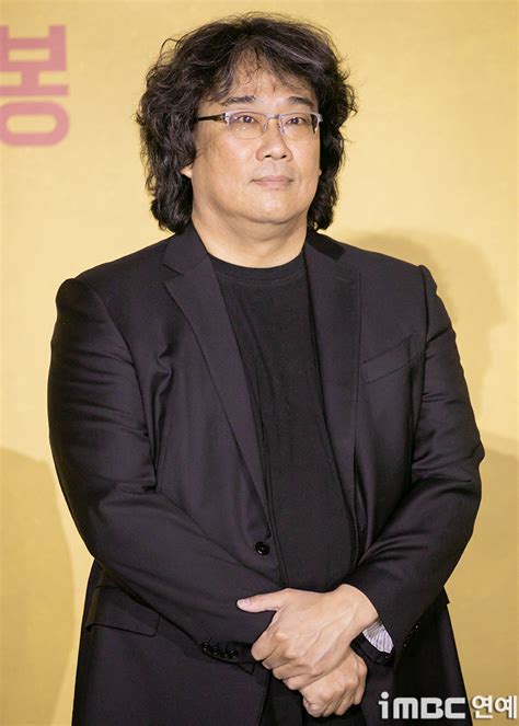 [움짤] 봉준호 로버트 패틴슨 미키미키 더블 프린팅