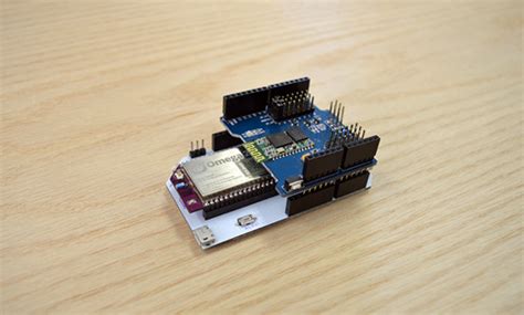 Onion Omega2 5 Dollar Linux Server für das IoT Pro Linux