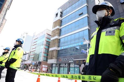 바닥 쩍쩍 금 가고 타일 솟았다 광주 건물 대피소동 무슨일 중앙일보