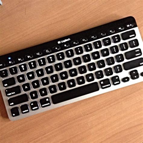 Logitech K811 Backlit Bluetooth Easy Switch Keyboard For Ipad Imac Iphone Computers And Tech