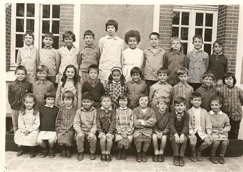 Photo De Classe Ce2 Ecole Du Chateau De 1965 Ecole Du Chateau