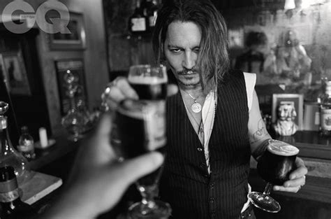 在美國酒吧，點一杯 “johnny Depp” 烈酒，其實是一種「求救」暗號 A Day Magazine
