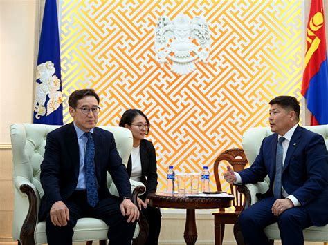 Пусан хотын Эдийн засаг дэмжих агентлагийн даргатай ЖДҮ г дэмжих талаар санал солилцжээ Isee Mn