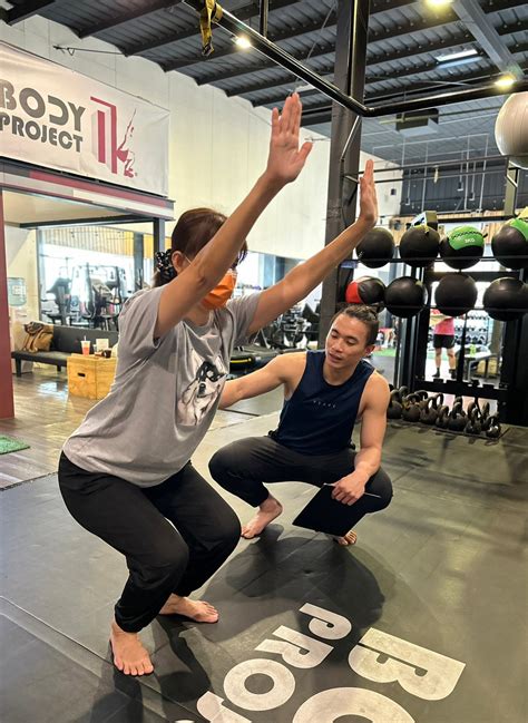 2025高雄銀髮族健身房｜教練親切、專業度極高【ok Body Project 左營店】評估身體狀況安排適合的高雄銀髮族健身課程｜帶媽媽、阿嬤一起來高雄銀髮族健身房開心運動！ 丸皮妹