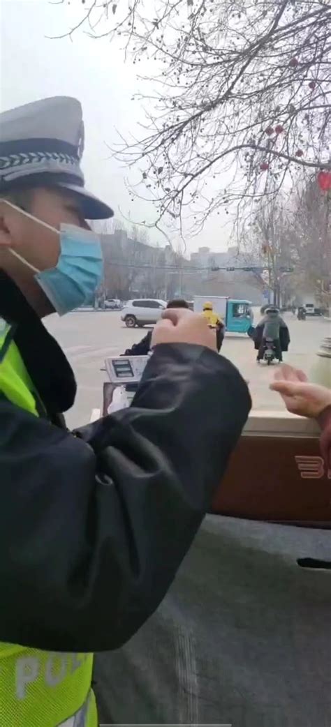 点赞！肃宁交警及时救助突发心脏病老人澎湃号·政务澎湃新闻 The Paper