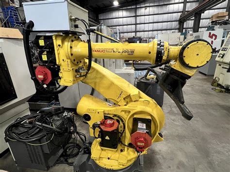 Fanuc Robot Arm Model R 2000ib 165f 6 Axis Pendant 2012 Wisconsin Metalworking Machinery Inc