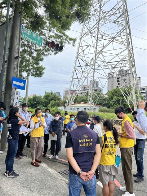 會勘中市溪西高壓電塔 陳椒華要求評估地下化圖 中央通訊社 Line Today