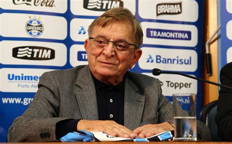 Símbolo Do Grêmio Fábio Koff é Homenageado Com Nome De Rodovia No Rio