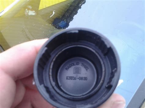 Колпачок передней ступицы Corsa D. — Opel Corsa D, 1,2 л, 2008 года ...