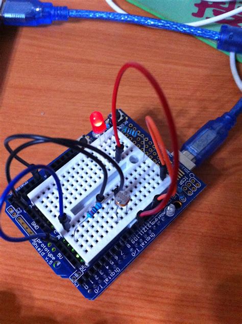 Kuans Technoloy Development Lab03 Arduino光敏電阻感測元件第3個實驗