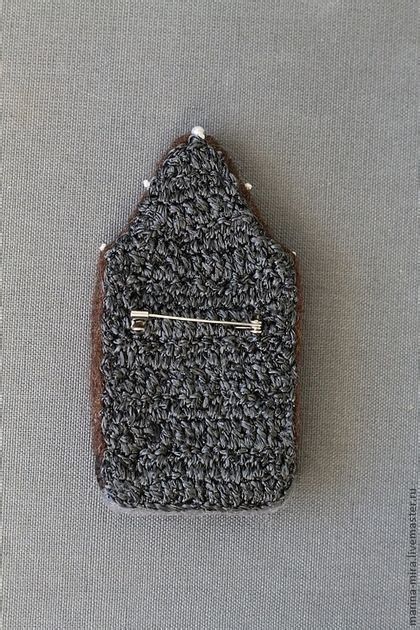 Купить или заказать брошь войлочная Серия Домики сухое валяние в интернет магазине на Ярмарке