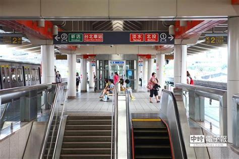 北捷劍潭女子持刀 已被控制 社會 集團連線報導