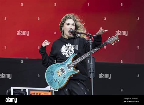 Daniela Villarreal Velez Singer Of The Warning At The Rock Am Ring
