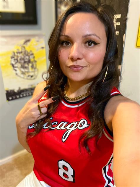 Brenda Webber On Twitter The Bulls Play Soon 👀🔴