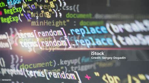 程式師開發人員編寫應用程式在電腦上使用原始程式碼編寫腳本程式碼的抽象背景螢幕軟體 照片檔及更多 Java 程式語言 照片 Java