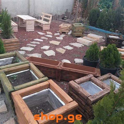 ეზოს ავეჯი ხის ქოთანი ხის ღობე ხის საყვავილე