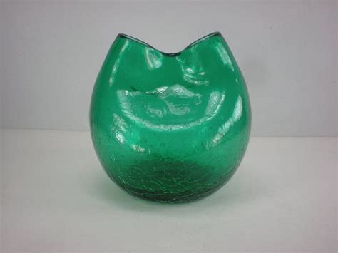 Blenko Green Crackle Glass Pinched Vase