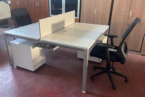 Mesa Serie Vital Actiu Doble Chasis Muebles Talego Diseño