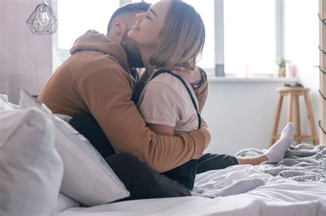 7 Examples Of Compromising In A Relationship According To Experts