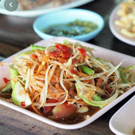 គ្រឿងបុកល្ហុងឆ្ងាញ់ និងខ្យងចំហុយឆ្នាំងដីពិសេស ការពិតលាក់ខ្លួននៅទីនេះសោះ ឃើញហើយស្រក់ទឹកមាត់