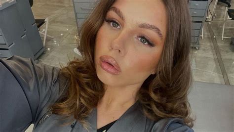 Дочь Фреймут показала декольте снявшись с матерью в похожих платьях Афиша Bigmir Net