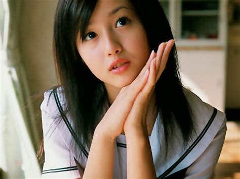 10 Artis Jepang Tercantik 2014