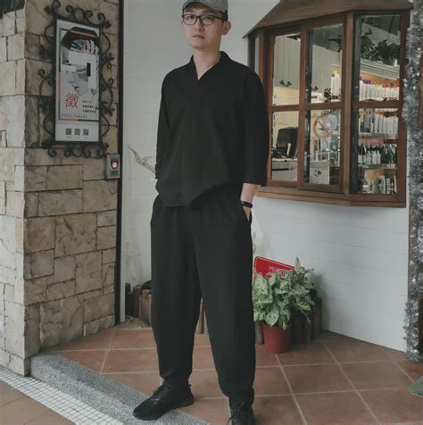 向chatgpt許願，秒變程式設計師 🚀 創建簡易網頁程式的秘密就在這裡！使用 Chatgpt，帶你一步一步學會如何打造自己的網頁應用！ Chatgpt Webdevelopment